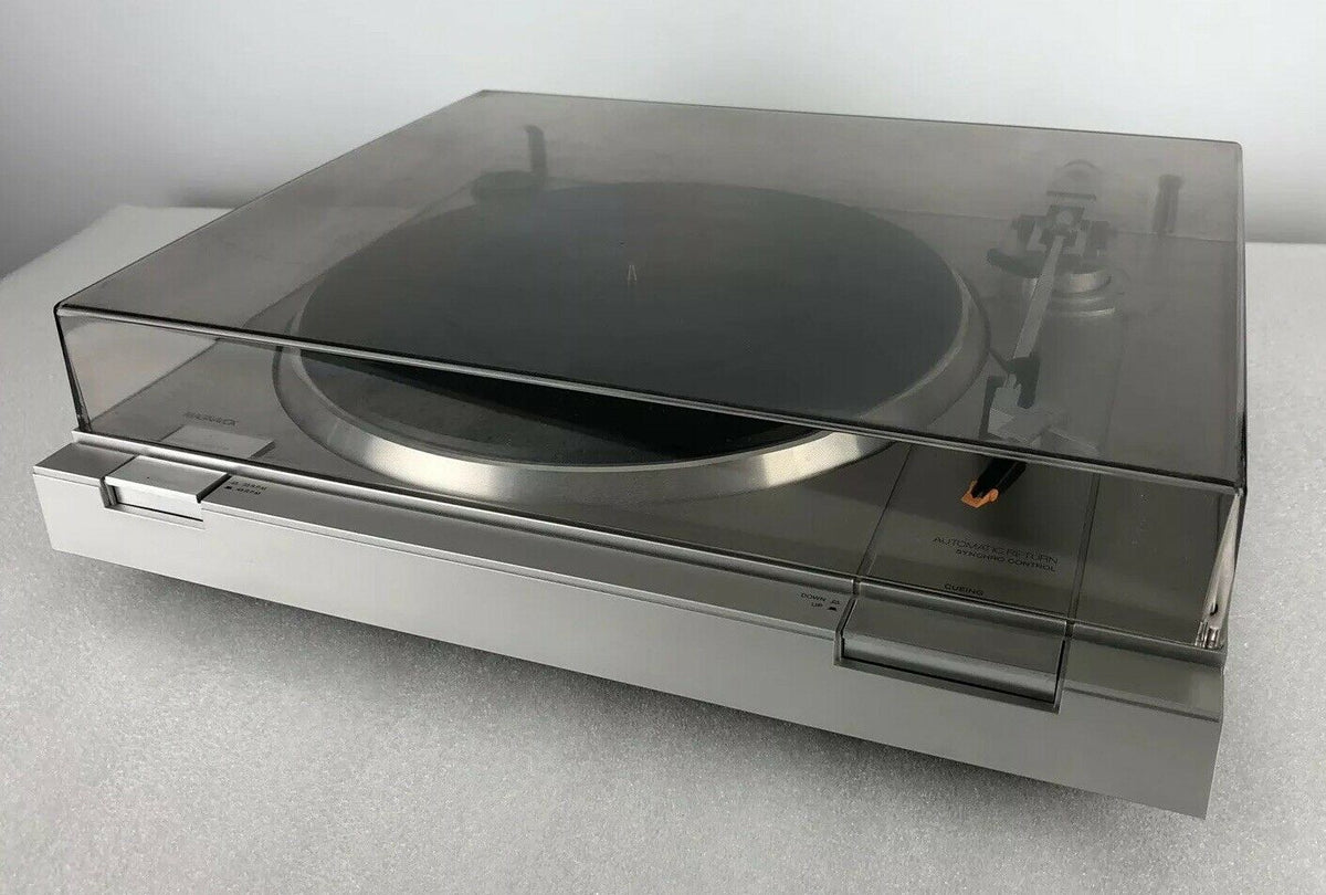 MAGNAVOX TURNTABLE – The Vintage Audio Shop